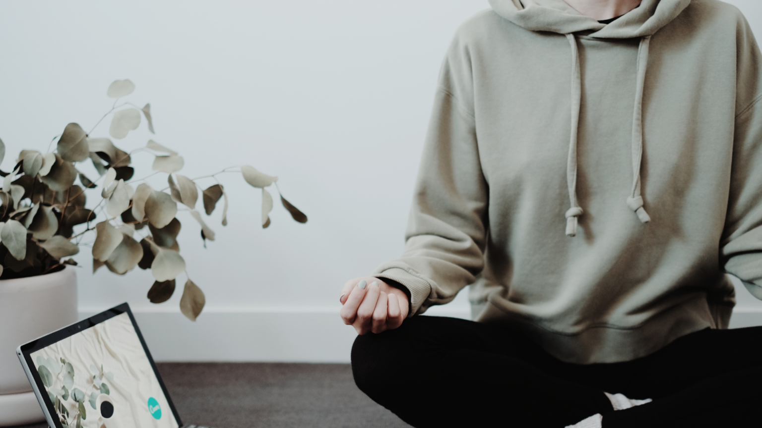 How Does Self-Love Mirror Work Help You to Know Yourself?